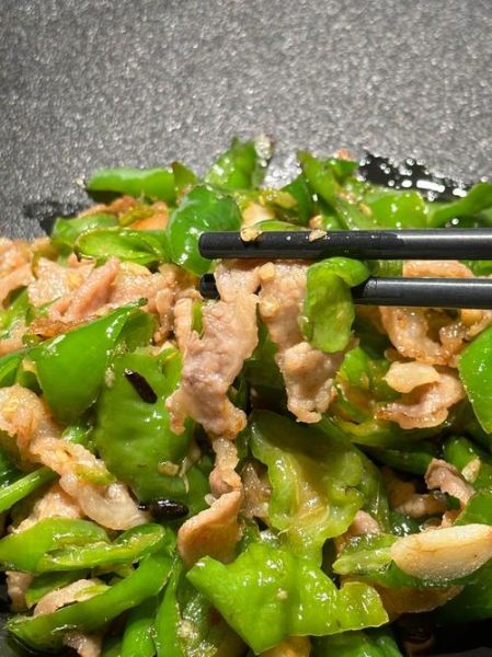 炒肉菜怎么炒才嫩_家常炒肉菜菜谱大全-第3张图片-山城妙识