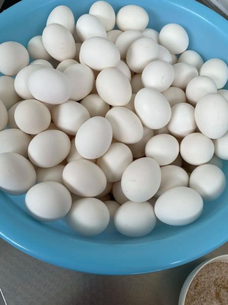 咸鸡蛋怎么腌制出油多又不咸_咸鸡蛋出油多不咸的腌制窍门-第2张图片-山城妙识