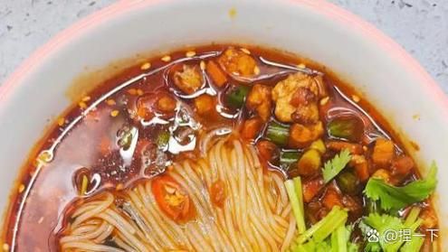 麻辣米线酱料怎么做_家庭版配方比例-第2张图片-山城妙识