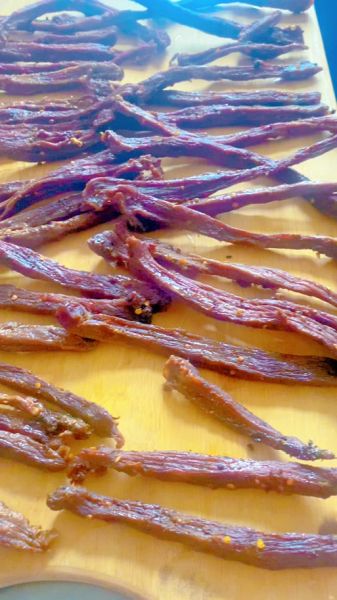 腊牛肉腌制多久最好_腊牛肉腌制时间多长最佳-第3张图片-山城妙识 腊牛肉腌制多久最好_腊牛肉腌制时间多长最佳-第3张图片-山城妙识