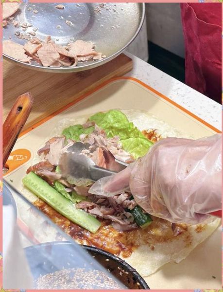 老北京卤肉卷怎么做_老北京卤肉卷好吃吗-第3张图片-山城妙识