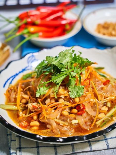 凉拌海蜇丝怎么做_海蜇丝要不要焯水-第3张图片-山城妙识