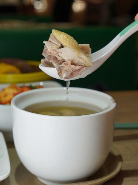 炖老母鸡汤怎么炖才好吃_老母鸡炖汤的正确方法-第2张图片-山城妙识 炖老母鸡汤怎么炖才好吃_老母鸡炖汤的正确方法-第2张图片-山城妙识