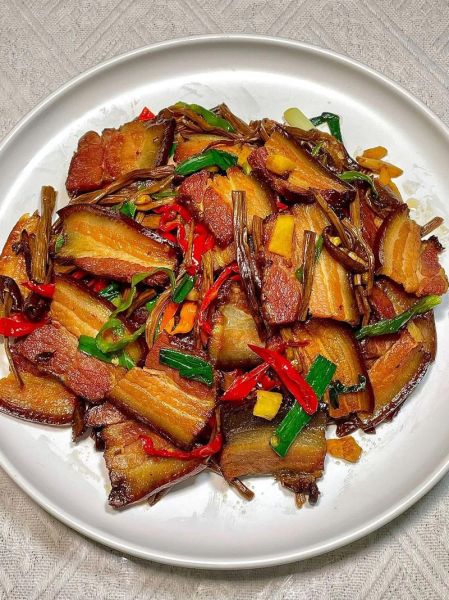 腊肉怎么炒不硬_腊肉炒什么配菜最香-第2张图片-山城妙识