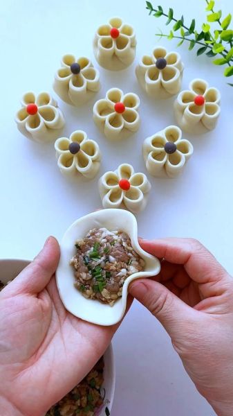 饺子花样包法_怎么捏出漂亮褶子-第1张图片-山城妙识
