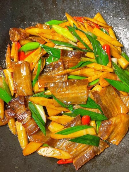 嫩竹笋炒肉怎么炒_嫩竹笋炒肉做法-第2张图片-山城妙识