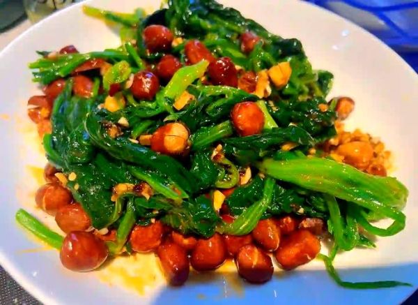 果仁菠菜怎么做才好吃_正宗做法步骤-第2张图片-山城妙识