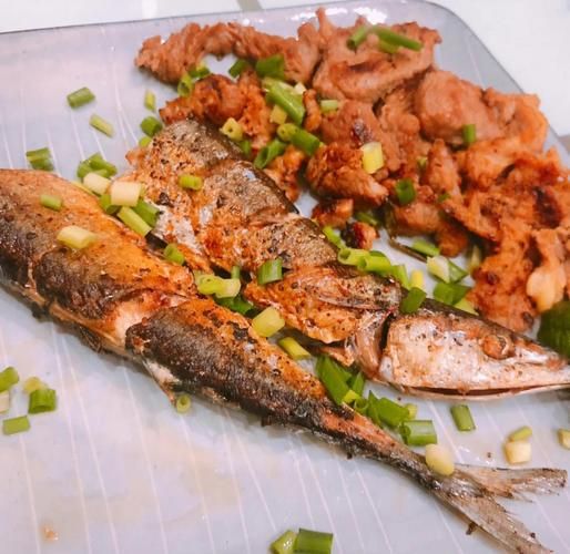 秋刀鱼怎么做好吃_秋刀鱼的家常做法-第2张图片-山城妙识