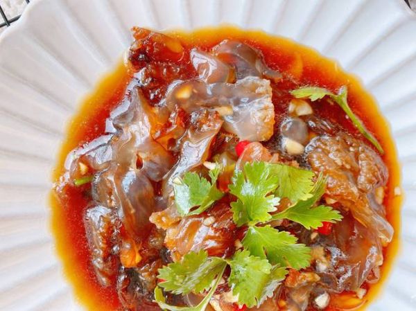 凉拌海蜇怎么做最好吃_海蜇头焯水多久才脆-第3张图片-山城妙识