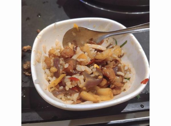 瓦香鸡是哪里的特色_瓦香鸡起源地是哪里-第3张图片-山城妙识