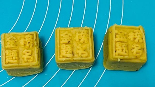 北方绿豆糕的做法大全_为什么绿豆糕总是开裂-第1张图片-山城妙识