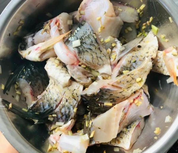 腌制鱼的做法大全_如何让鱼肉更入味-第1张图片-山城妙识