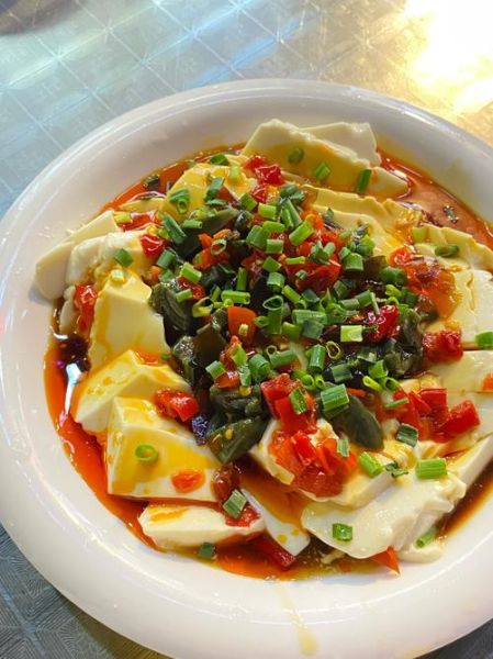 皮蛋豆腐用的什么豆腐_内酯豆腐还是北豆腐-第3张图片-山城妙识