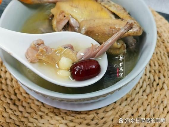 清蒸鸽子汤怎么做_清蒸鸽子汤要焯水吗-第3张图片-山城妙识