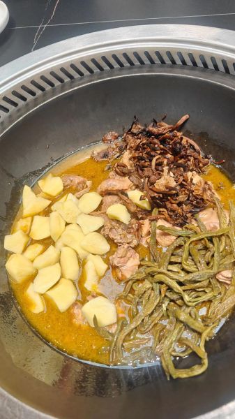 老东北18炖菜怎么做_正宗做法与家常区别-第1张图片-山城妙识