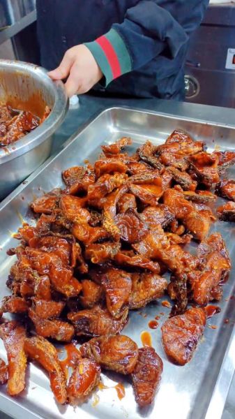 五香熏鱼最简单的做法_家常五香熏鱼怎么做-第3张图片-山城妙识