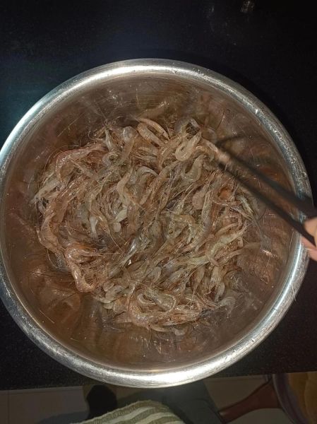 油炸小河虾怎么做好吃_小河虾油炸多久才酥脆-第2张图片-山城妙识