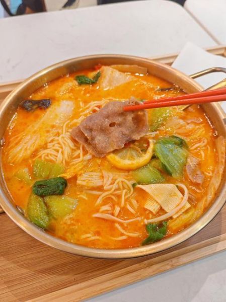 泰式酸辣粉汤底怎么做_正宗酸辣比例是多少-第1张图片-山城妙识