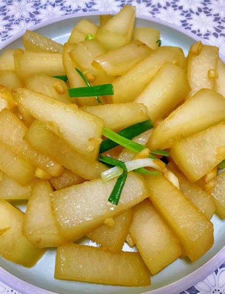 清炒冬瓜怎么炒才好吃_清炒冬瓜要不要焯水-第1张图片-山城妙识 清炒冬瓜怎么炒才好吃_清炒冬瓜要不要焯水-第1张图片-山城妙识