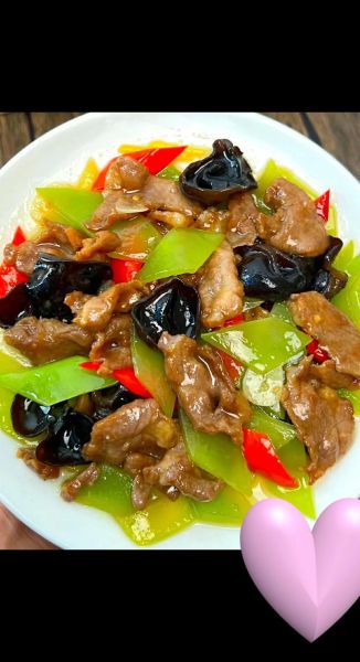 木耳肉片怎么做才嫩_川菜家常做法步骤-第1张图片-山城妙识 木耳肉片怎么做才嫩_川菜家常做法步骤-第1张图片-山城妙识