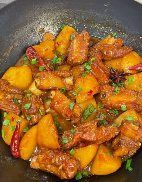 红烧排骨烧土豆怎么做_红烧排骨烧土豆窍门-第3张图片-山城妙识