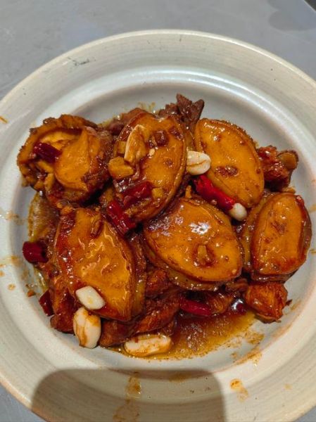 红烧鲍鱼怎么做才嫩_红烧鲍鱼的家常做法窍门-第3张图片-山城妙识