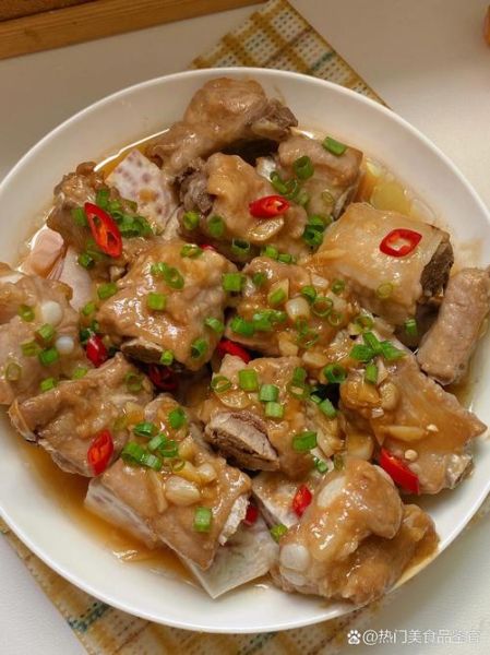 排骨蒸芋头怎么做_蒸多久才软糯-第3张图片-山城妙识