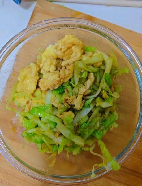 菜花炒鸡蛋怎么做_菜花炒鸡蛋的家常做法-第1张图片-山城妙识