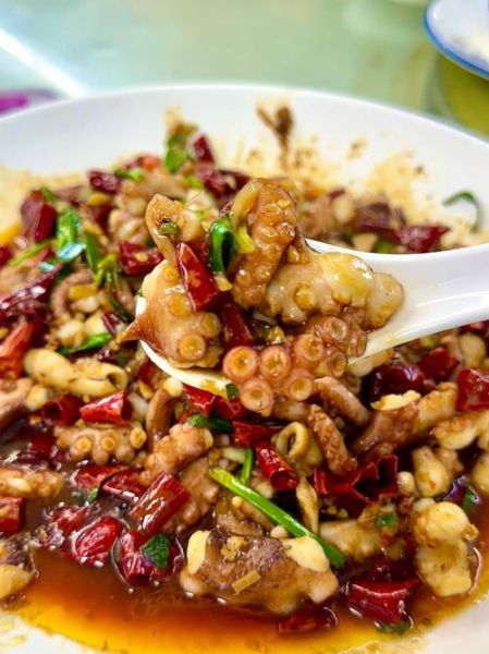 干煸香辣八爪鱼怎么做_八爪鱼去腥技巧-第1张图片-山城妙识