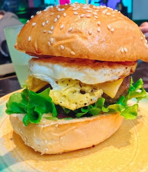 牛排汉堡包怎么做_牛排汉堡包的家常做法-第1张图片-山城妙识