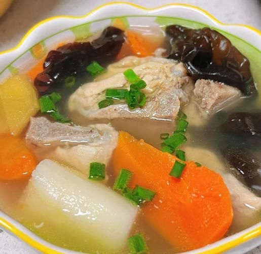 山药排骨汤还可以放什么_山药排骨汤加什么食材更营养-第1张图片-山城妙识 山药排骨汤还可以放什么_山药排骨汤加什么食材更营养-第1张图片-山城妙识