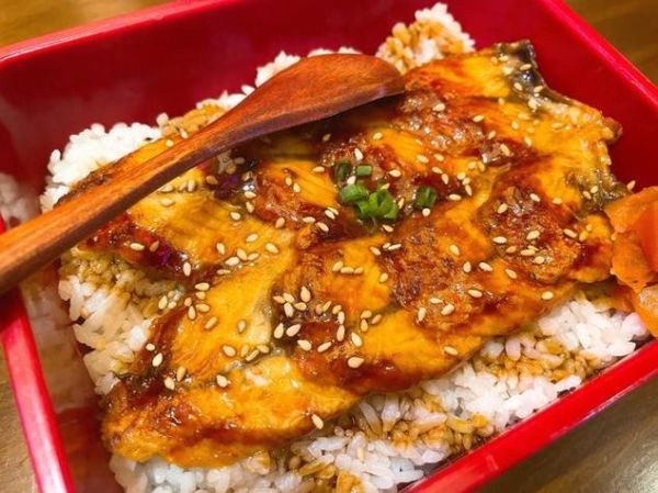 蒲烧鳗鱼怎么做_蒲烧鳗鱼酱汁配方-第2张图片-山城妙识 蒲烧鳗鱼怎么做_蒲烧鳗鱼酱汁配方-第2张图片-山城妙识