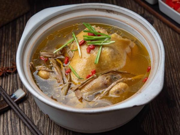 鸡汤怎么做不柴_鸡汤不柴的秘诀-第3张图片-山城妙识 鸡汤怎么做不柴_鸡汤不柴的秘诀-第3张图片-山城妙识