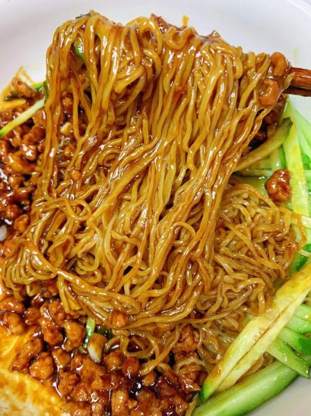 素炸酱面怎么做_素炸酱面酱汁怎么调-第3张图片-山城妙识