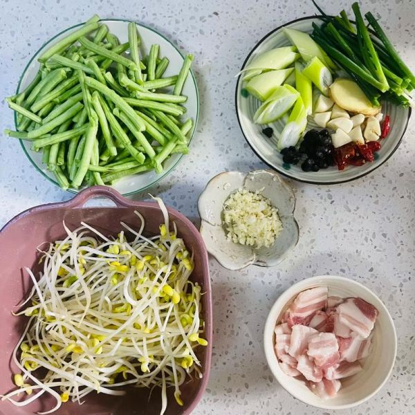 豆角焖饼怎么做_豆角焖饼的家常做法-第3张图片-山城妙识