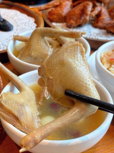 蒸鸽子怎么做_蒸鸽子要蒸多久才熟-第2张图片-山城妙识 蒸鸽子怎么做_蒸鸽子要蒸多久才熟-第2张图片-山城妙识