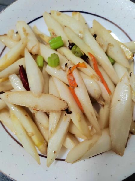 白芦笋怎么做好吃_白芦笋的做法大全家常-第3张图片-山城妙识