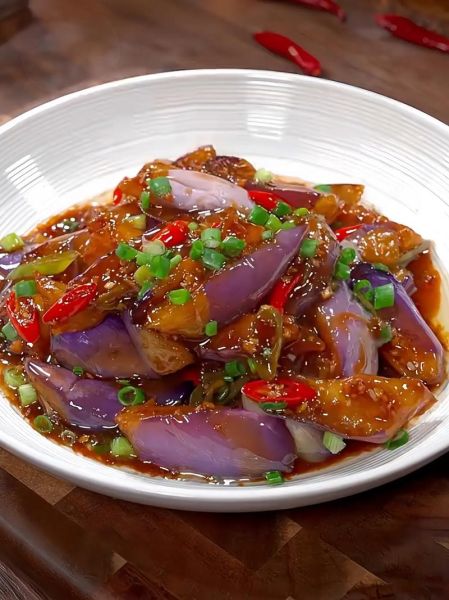 红烧茄子怎么做_茄子怎么炒才不吸油-第1张图片-山城妙识