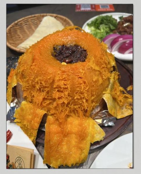 锡纸烤南瓜八宝饭怎么做_锡纸烤南瓜八宝饭做法-第1张图片-山城妙识