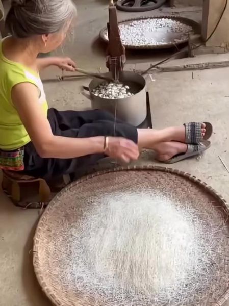 人工煮蚕茧怎么做_手工缫丝步骤详解-第1张图片-山城妙识