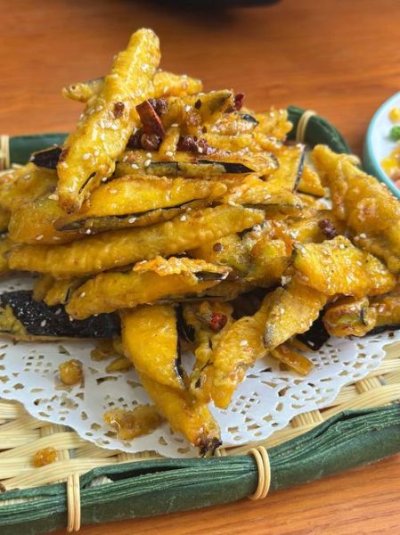 油糊茄子怎么做_家常做法步骤详解-第1张图片-山城妙识