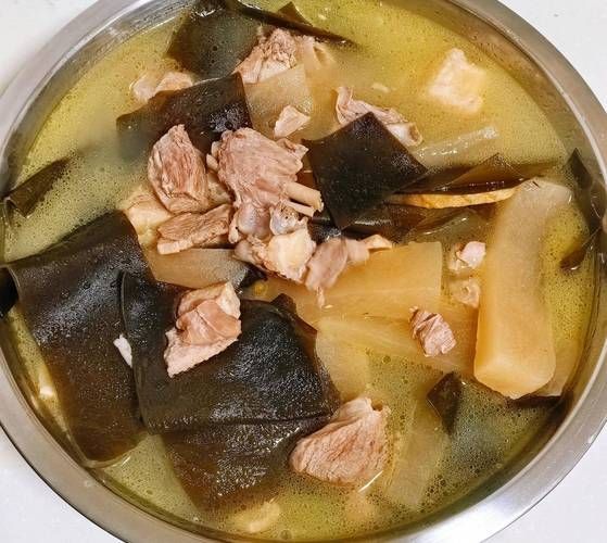 海带排骨汤海带要炖多久_海带排骨汤海带炖多久才软-第3张图片-山城妙识