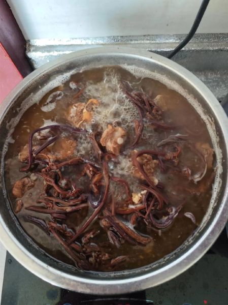 蕨菜干的功效与作用_蕨菜干怎么吃最健康-第2张图片-山城妙识 蕨菜干的功效与作用_蕨菜干怎么吃最健康-第2张图片-山城妙识