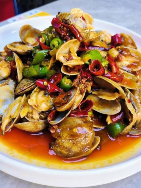 清炒花蛤怎么炒_花蛤焯水还是直接炒-第1张图片-山城妙识