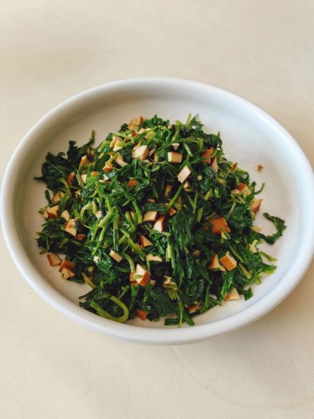 凉拌马兰头怎么做好吃_凉拌马兰头焯水几分钟-第1张图片-山城妙识