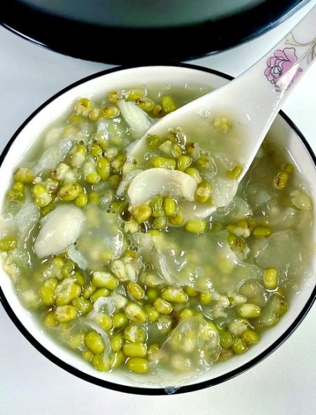 绿豆百合粥的做法_绿豆百合粥的功效与禁忌-第3张图片-山城妙识