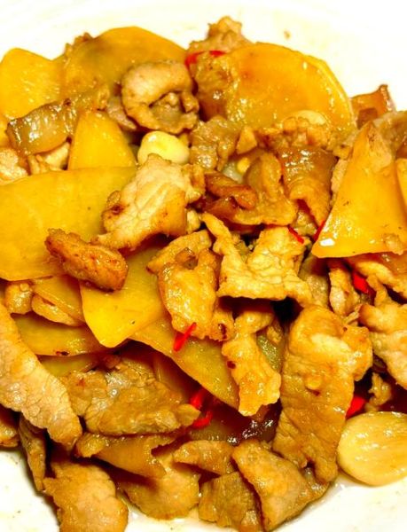 炒肉片怎么炒才嫩_家常炒肉片做法视频-第1张图片-山城妙识