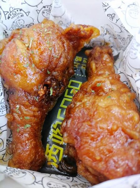 炸鸡腿怎么做才外酥里嫩_炸鸡腿视频详细步骤-第3张图片-山城妙识