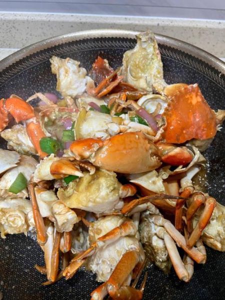 爆炒大肉蟹怎么做_大肉蟹炒多久才入味-第2张图片-山城妙识