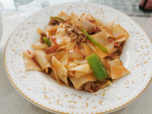 家常炒面片怎么做_炒面片不粘锅的技巧-第2张图片-山城妙识